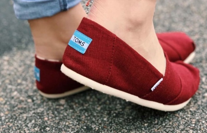 Shop Your Favourite Stylish Shoes from TOMS｜Buy&Ship Singapore